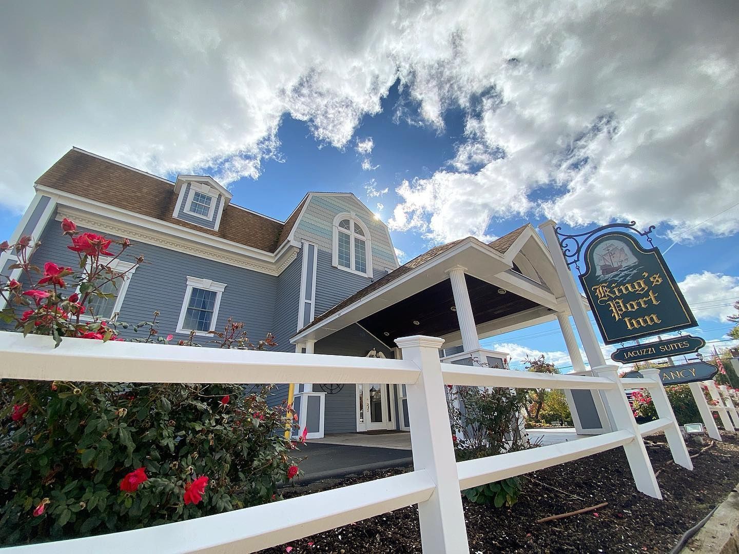 King’s Port Inn | Kennebunkport’s Charming Hotel