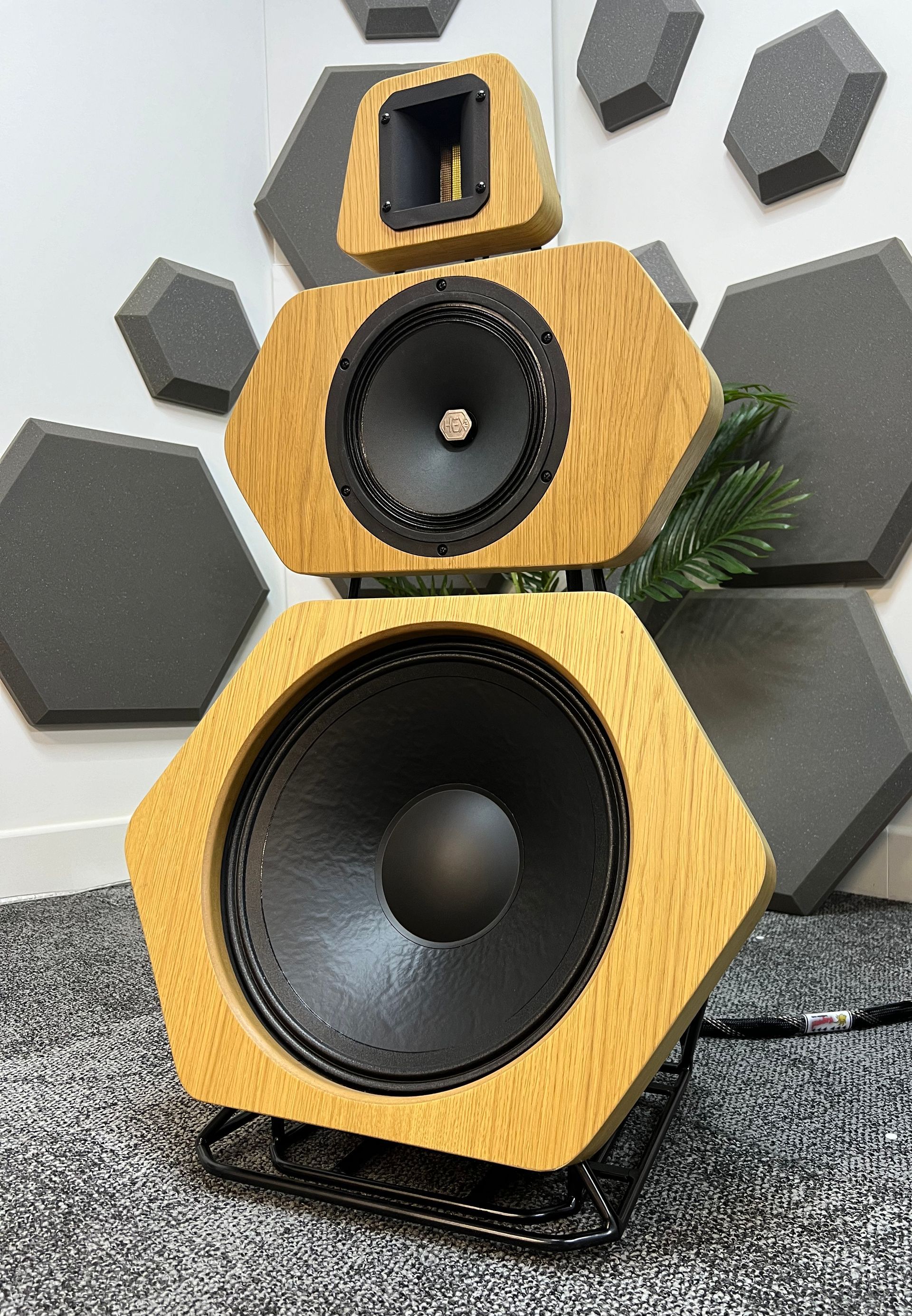 HEX3 compact 3 way open baffle speakers HEX3 compact 3 way open baffle speakers