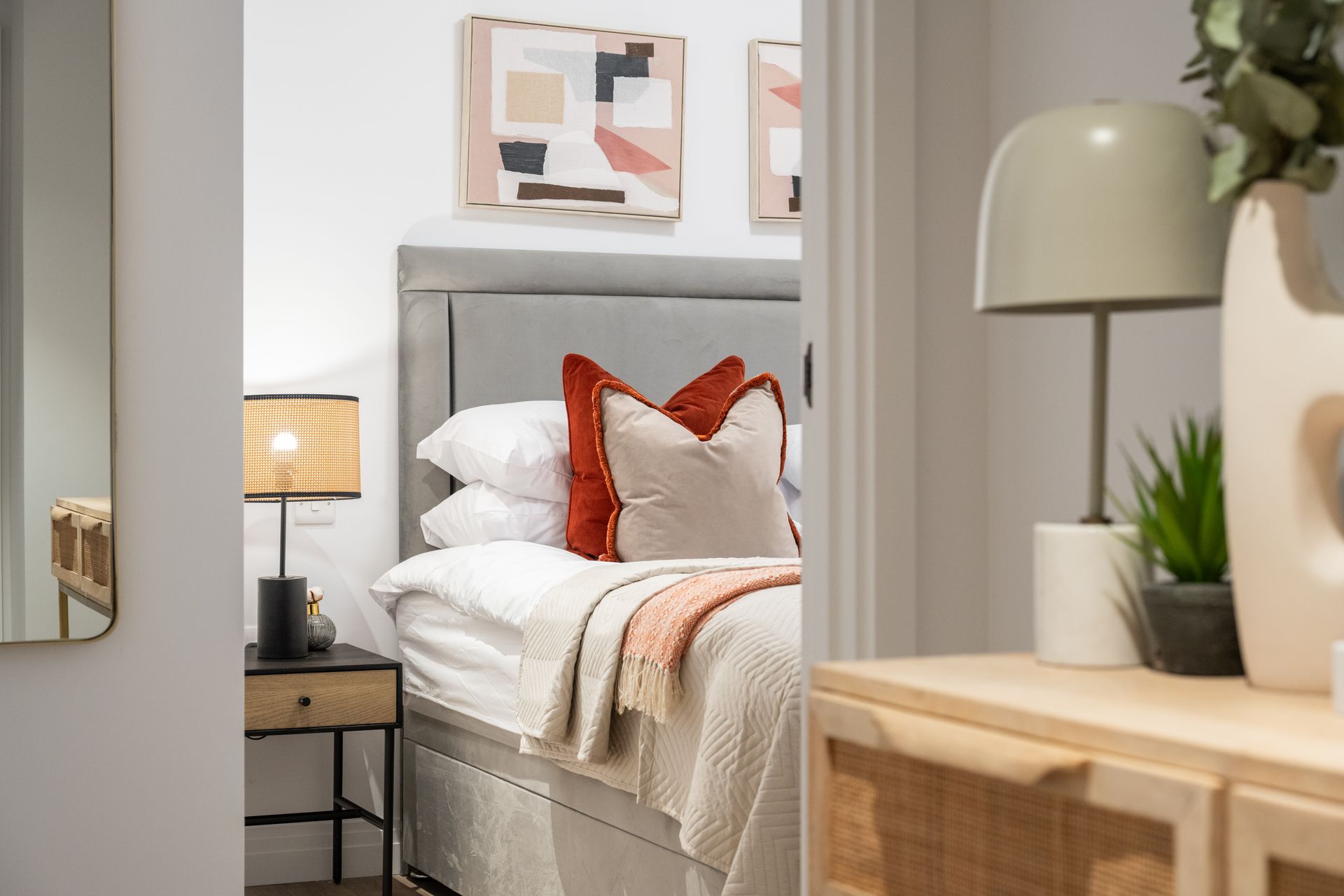 Dolphin Square | Flats and Apartments to Rent in London