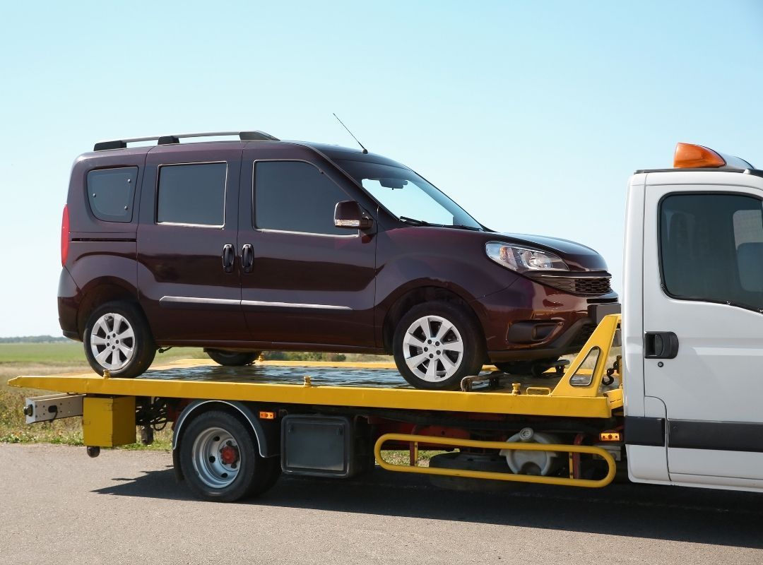 Luxury Car Towing: Ensuring Safety & Elegance on the Road