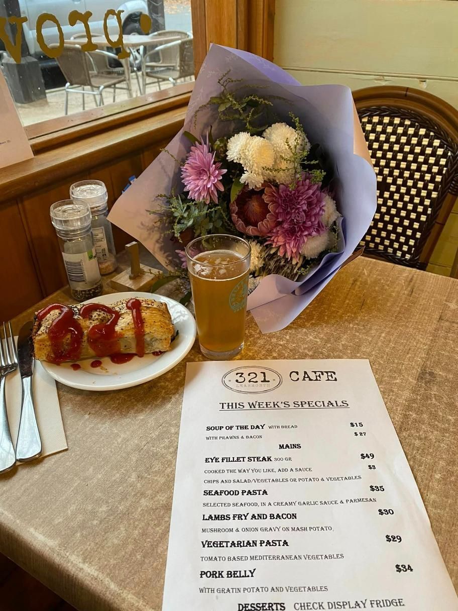 321 Cafe Learmonth | Restaurant in Lake Learmonth