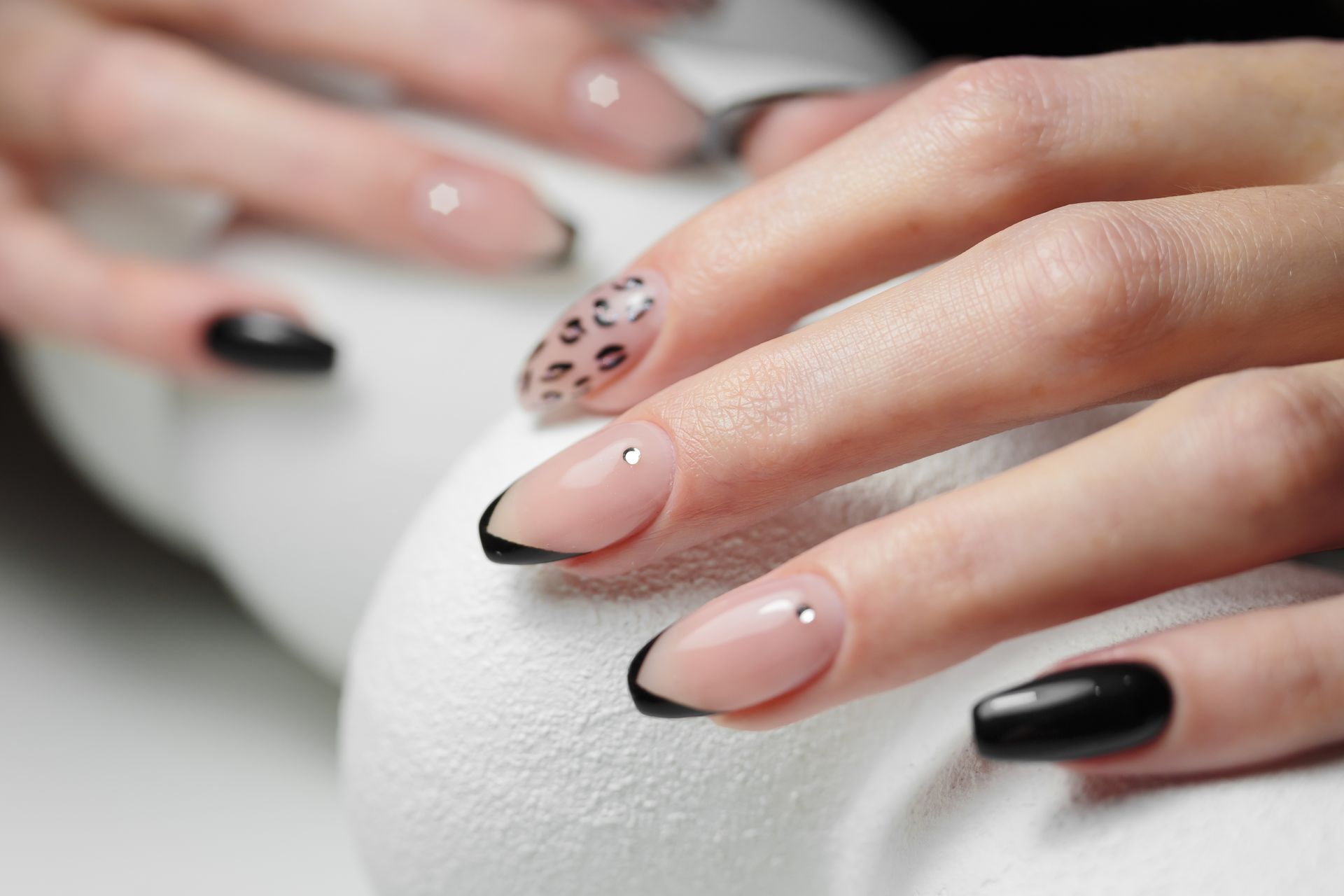 Acrylic vs. Gel Nails: A Guide to Choosing the Right Nail Enhancement