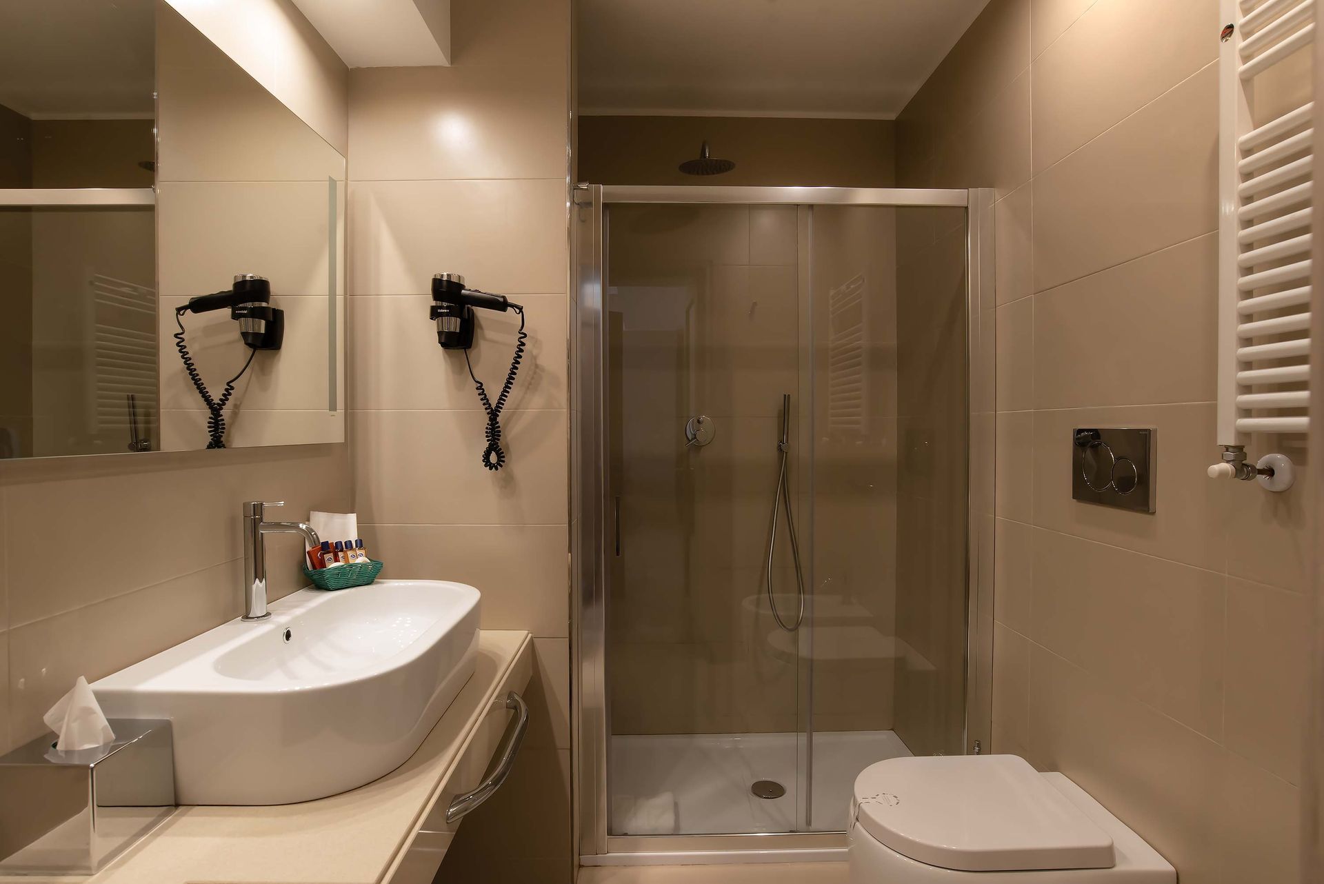 Book a hotel room | Rome | Hotel Genova