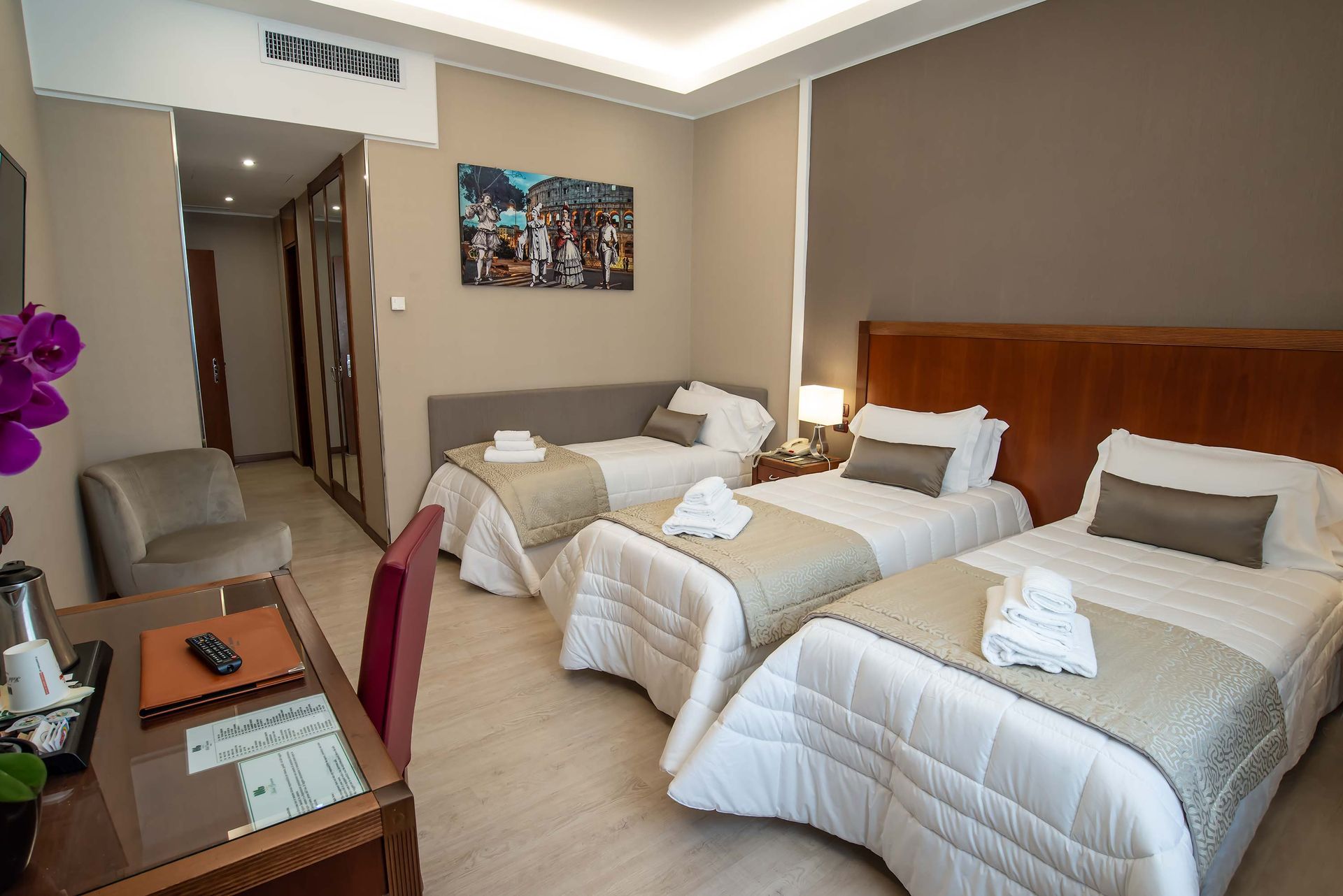 Book a hotel room | Rome | Hotel Genova