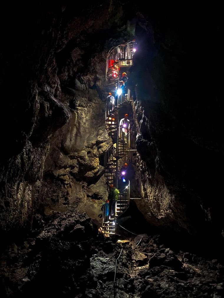 Summit Adventure Guides