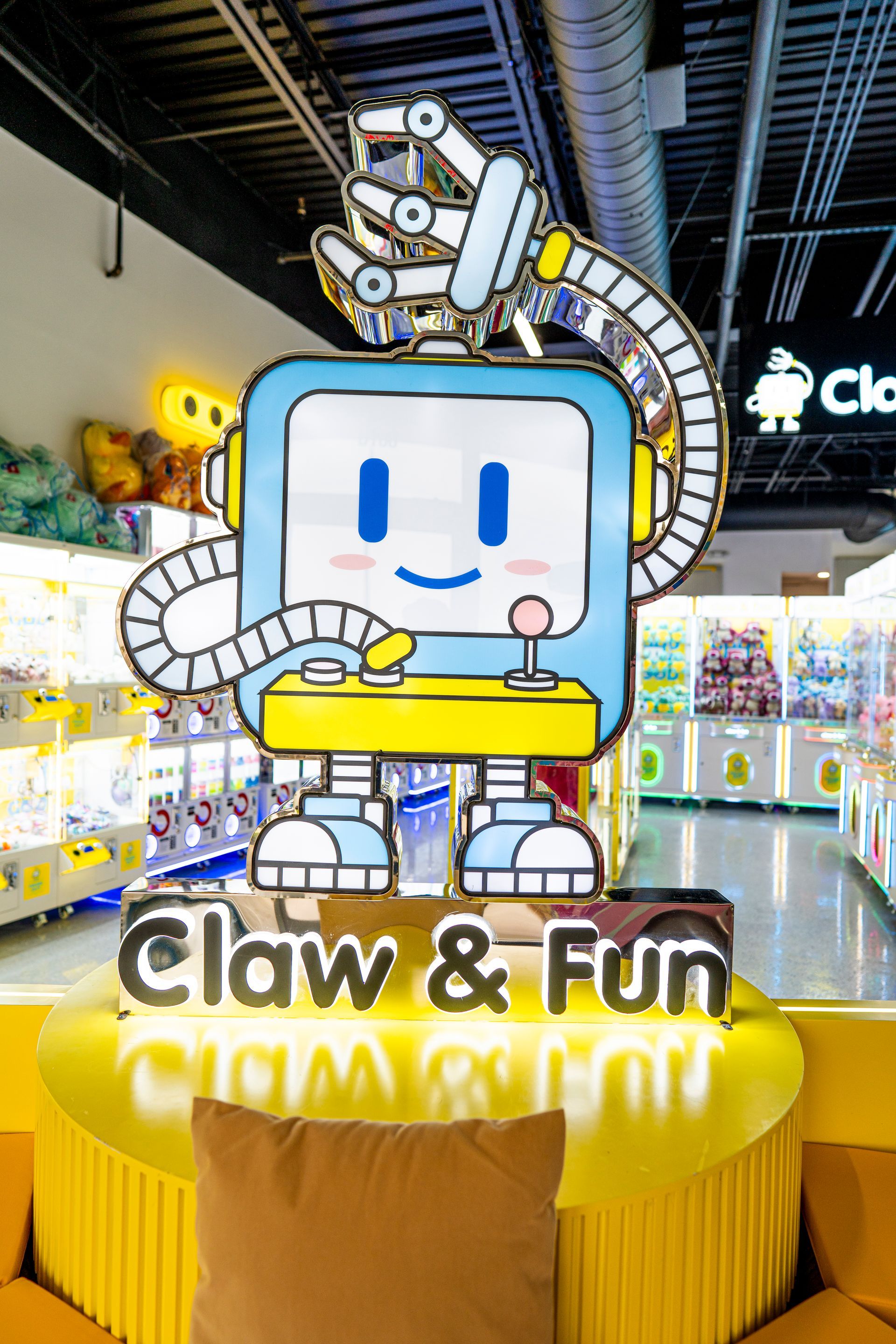 Arcade Katy, TX | Claw & Fun