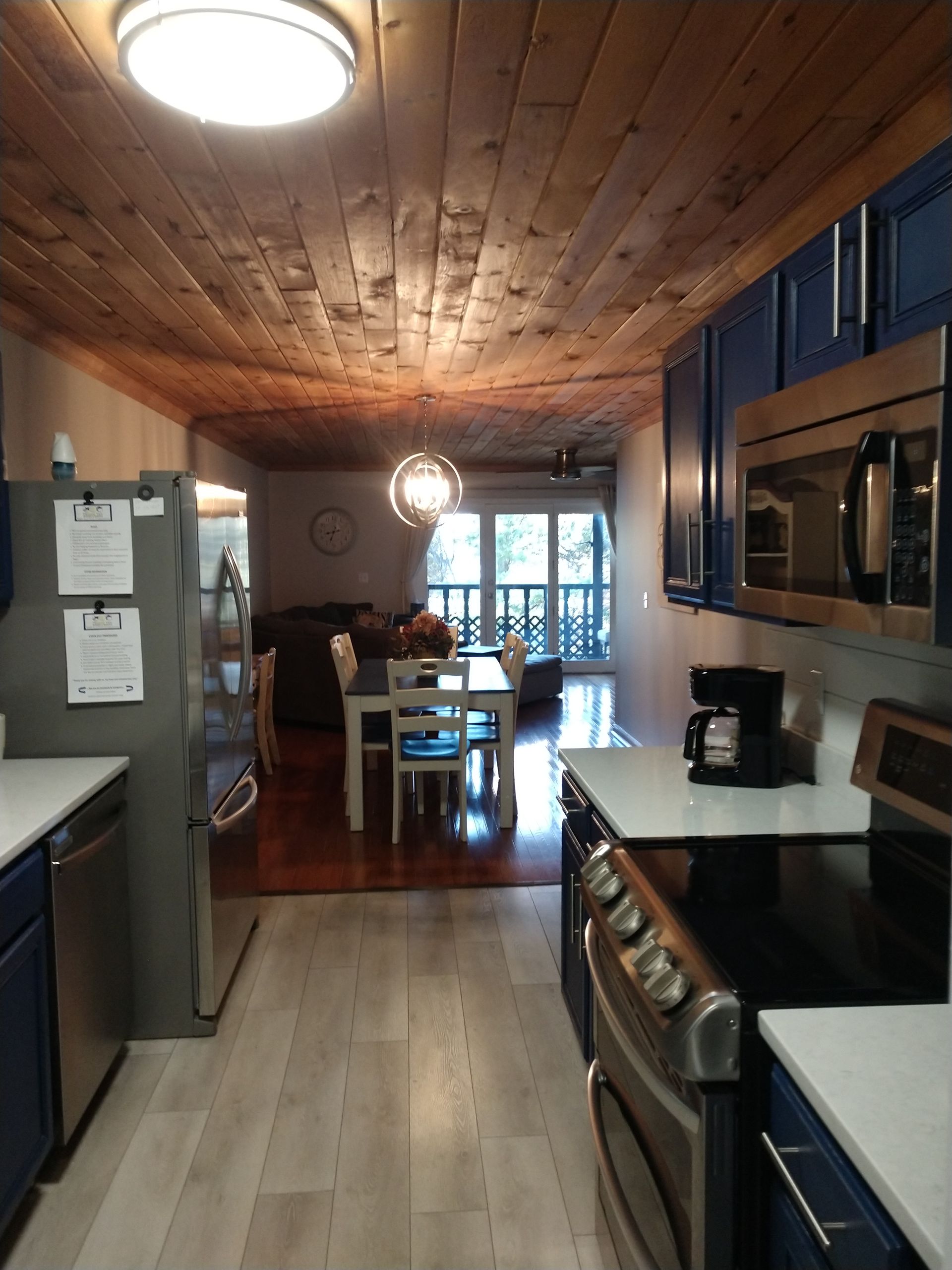 Pleasant View Resort | Lodging and Marina | Kentucky Lake