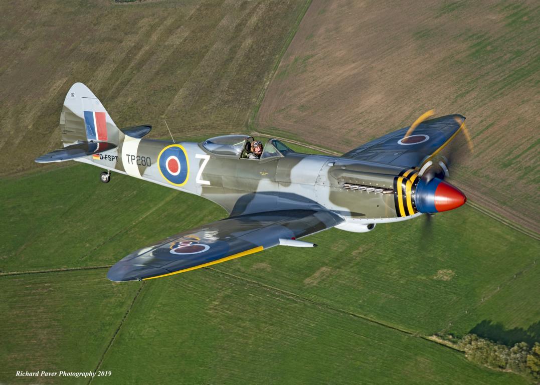 1945 Supermarine Spitfire MkXVIII
