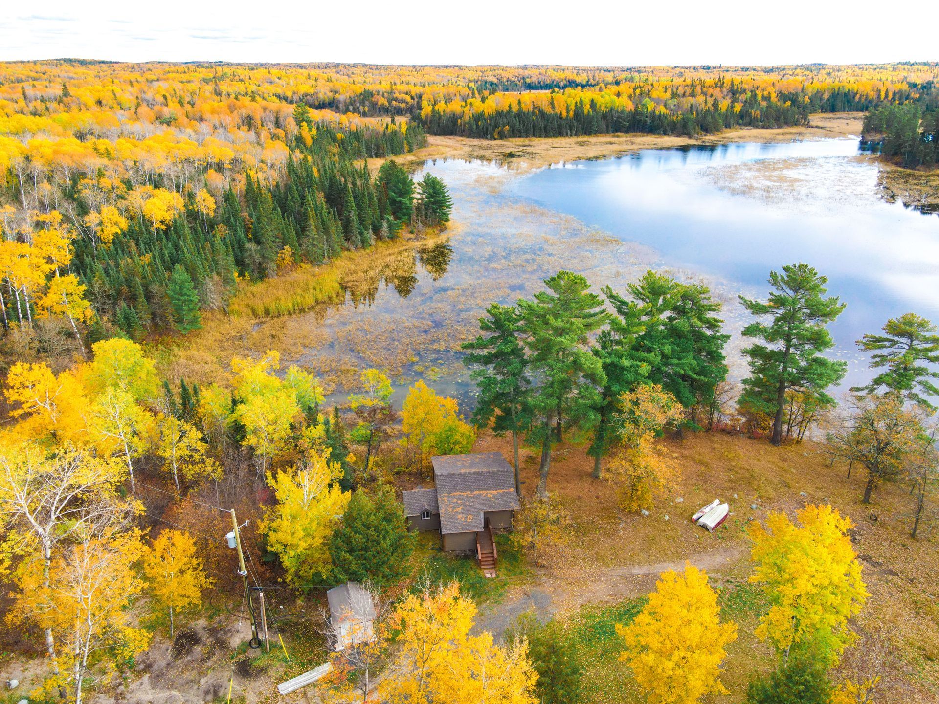 Exterior Views | White Pine Lodge