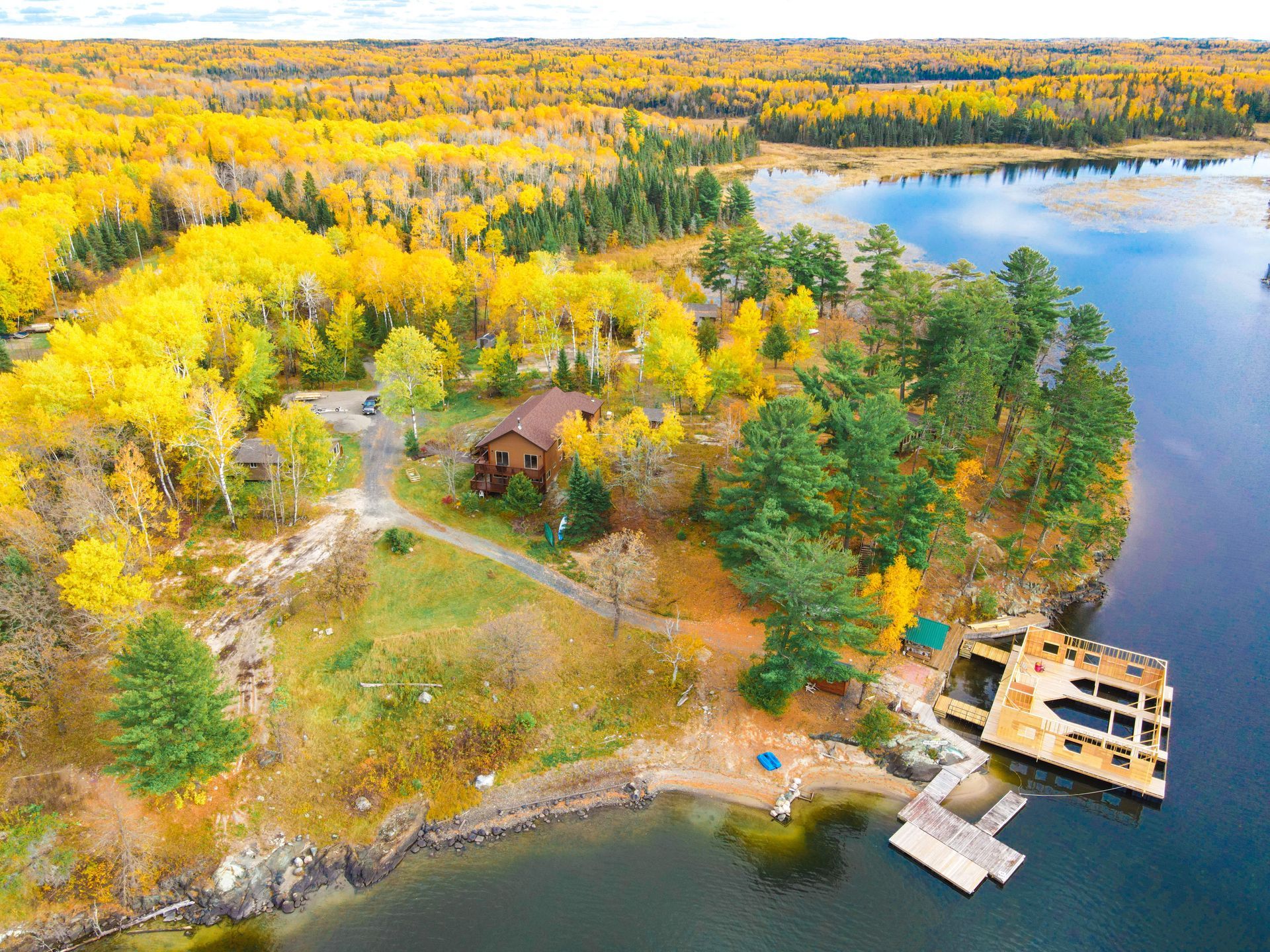 Exterior Views | White Pine Lodge