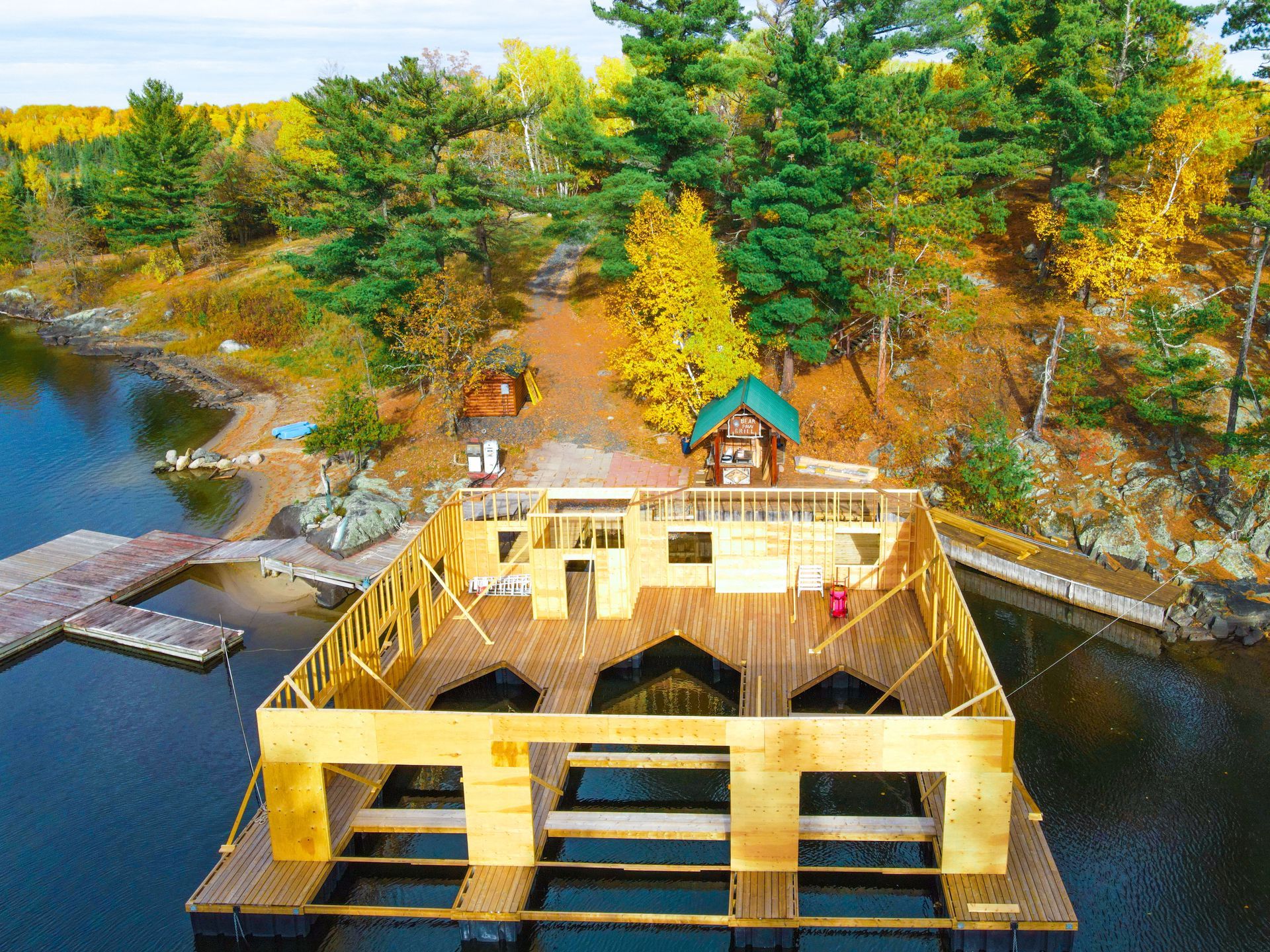 Exterior Views | White Pine Lodge