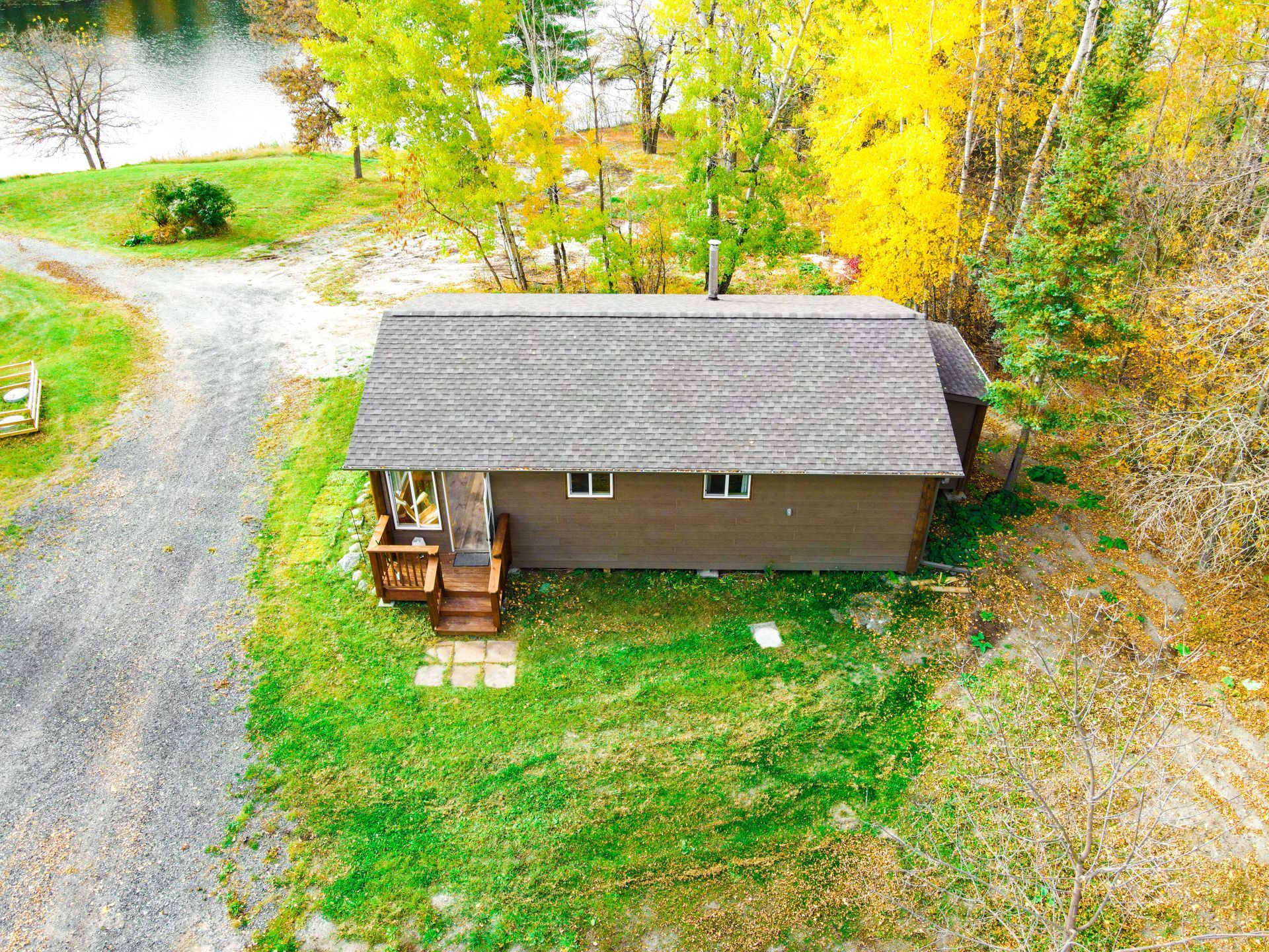 Exterior Views | White Pine Lodge