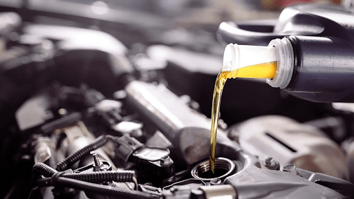 Berapa Biaya Ganti Oli Mobil Matic dan Manual? Berikut Rinciannya