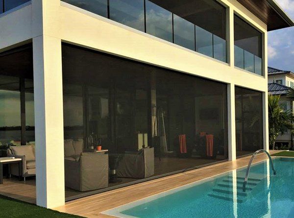 Magnatrack Defender Screens | Automatic Screens | Cape Coral, FL