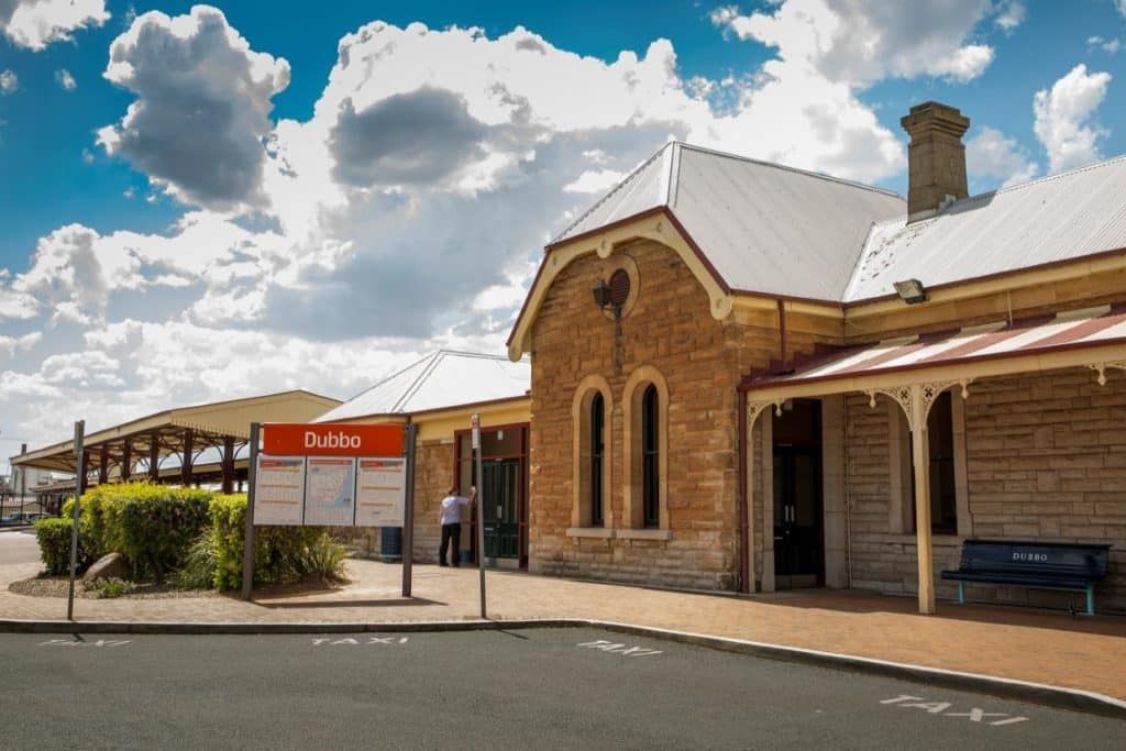 What is the air quality like in Dubbo? Does AC improve air quality?