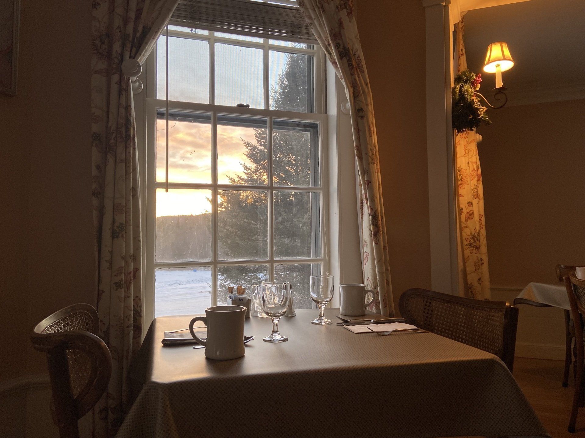 Franconia Inn - Dining