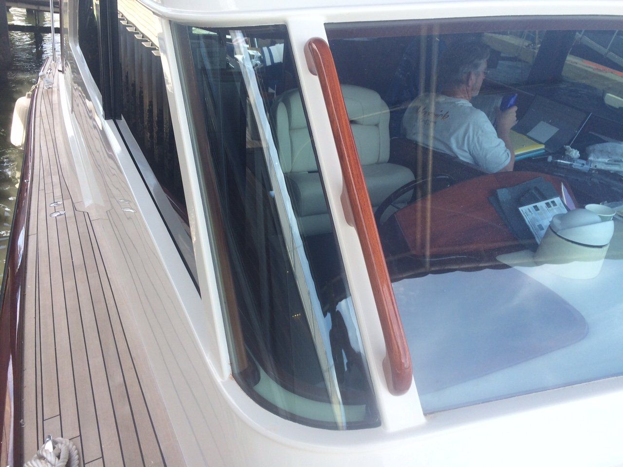 Curved Glass Creations | Custom Manufactured Bent Glass Designs