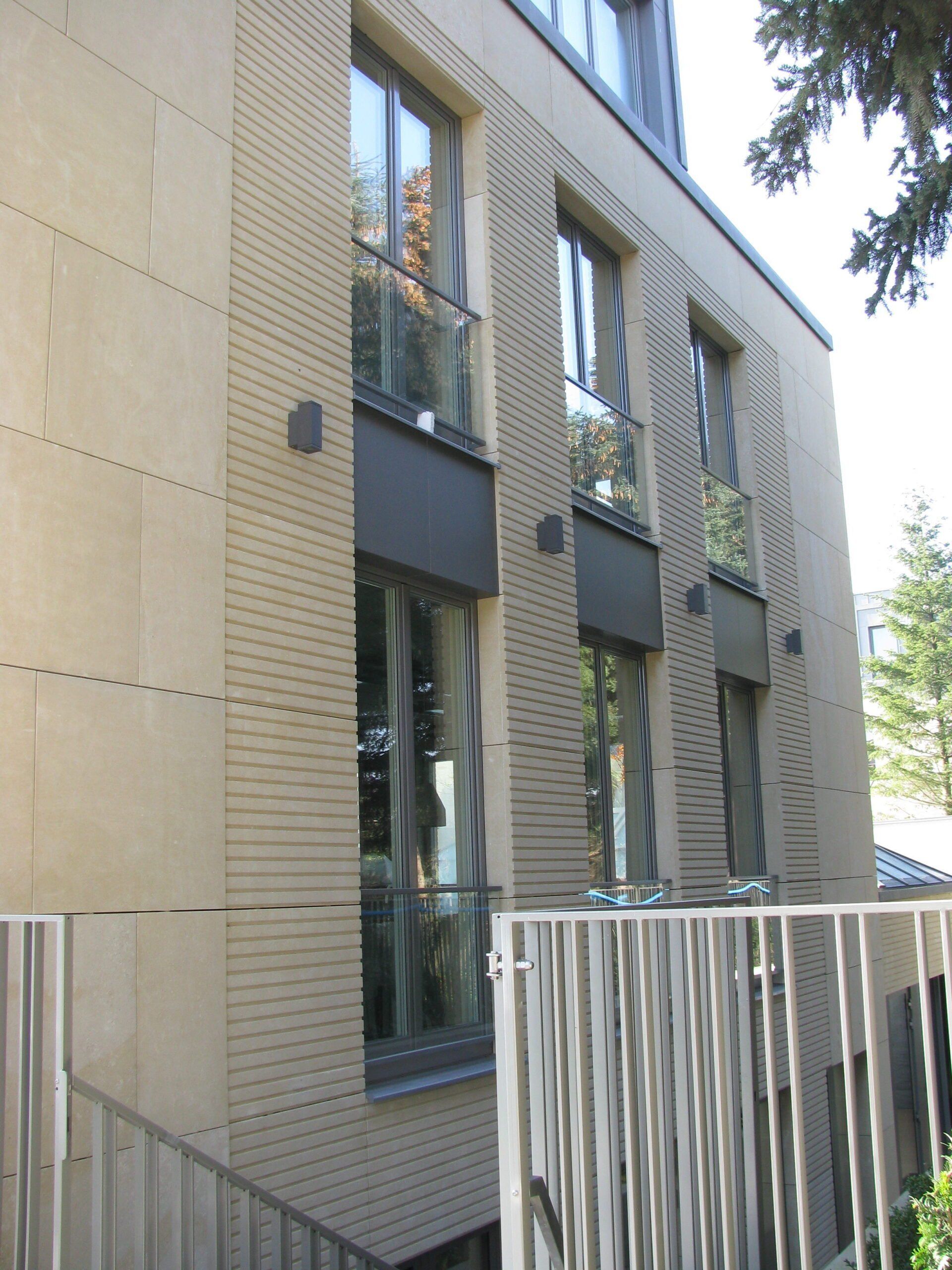 Ashlar Limestone Cladding UK | Real Stone Cladding