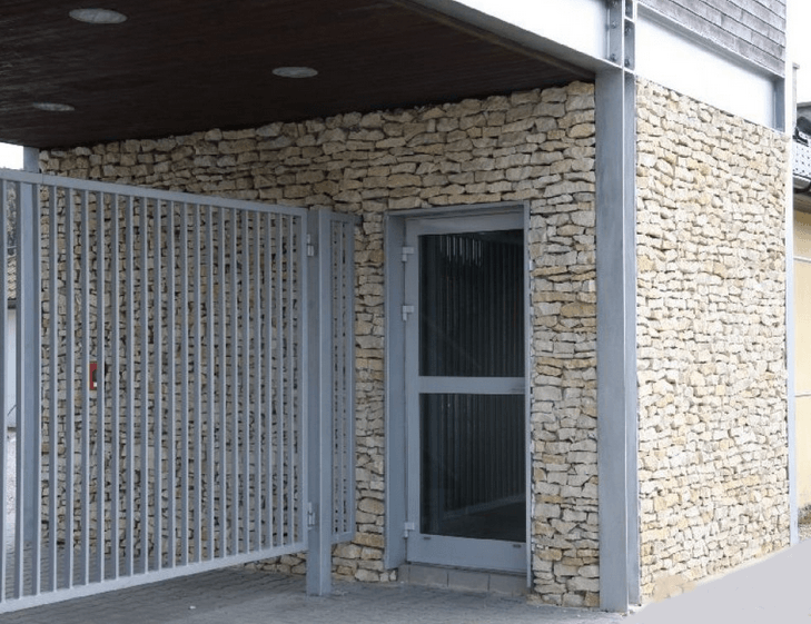 Random Coursed Limestone - Natural Rubble Limestone | Real Stone Cladding