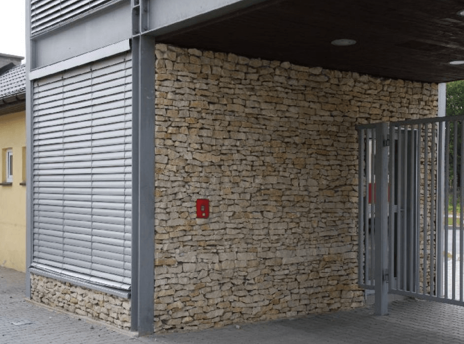 Coursed Limestone Cladding - Random | Real Stone Cladding UK