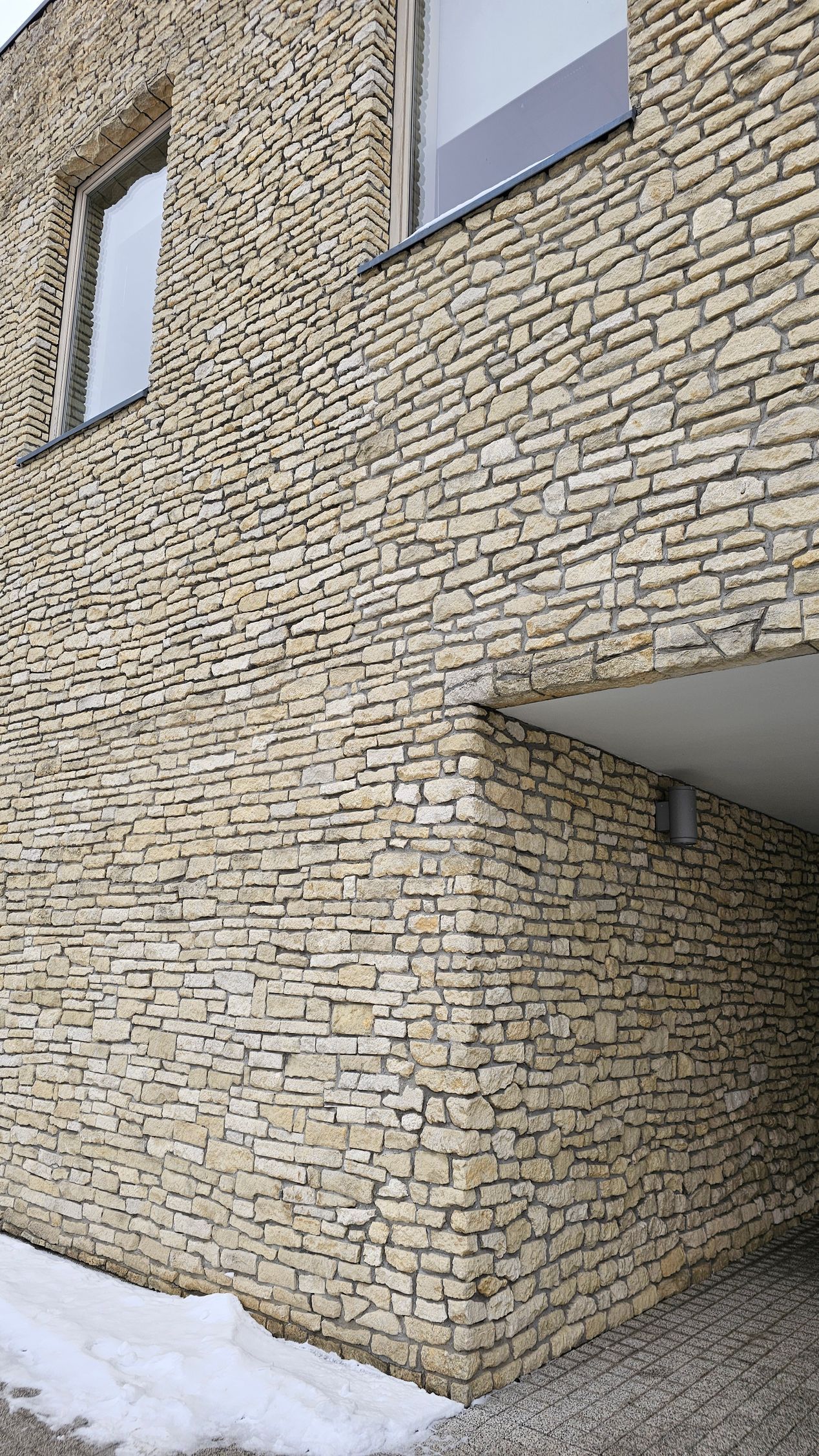 Random Coursed Limestone - Natural Rubble Limestone | Real Stone Cladding