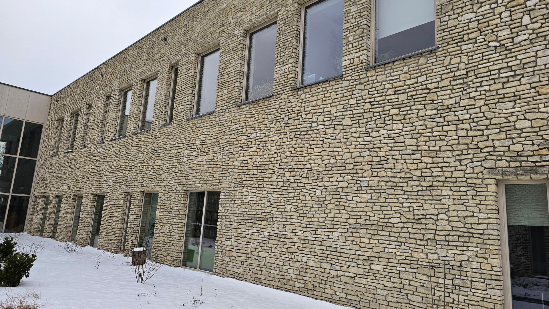 Random Coursed Limestone - Natural Rubble Limestone | Real Stone Cladding