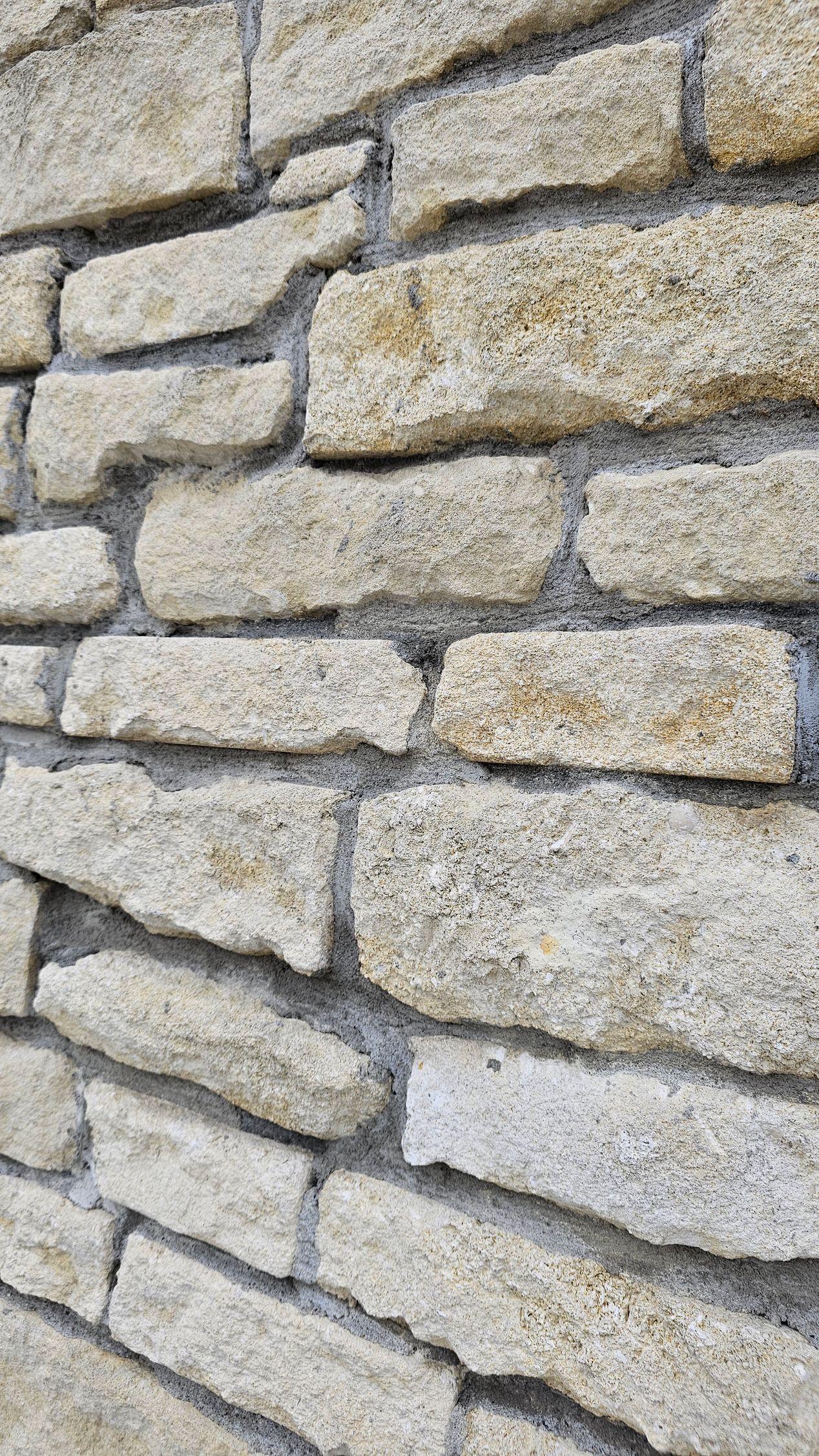 Random Coursed Limestone - Natural Rubble Limestone | Real Stone Cladding