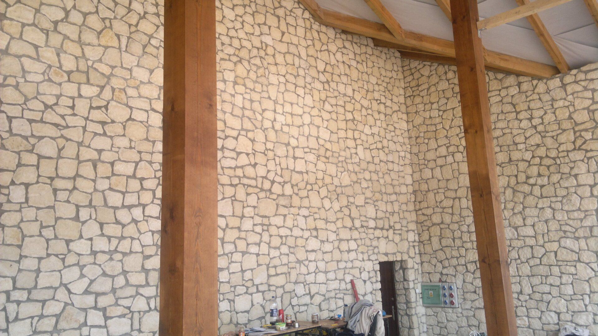 Random Limestone - Natural | Real Stone Cladding UK