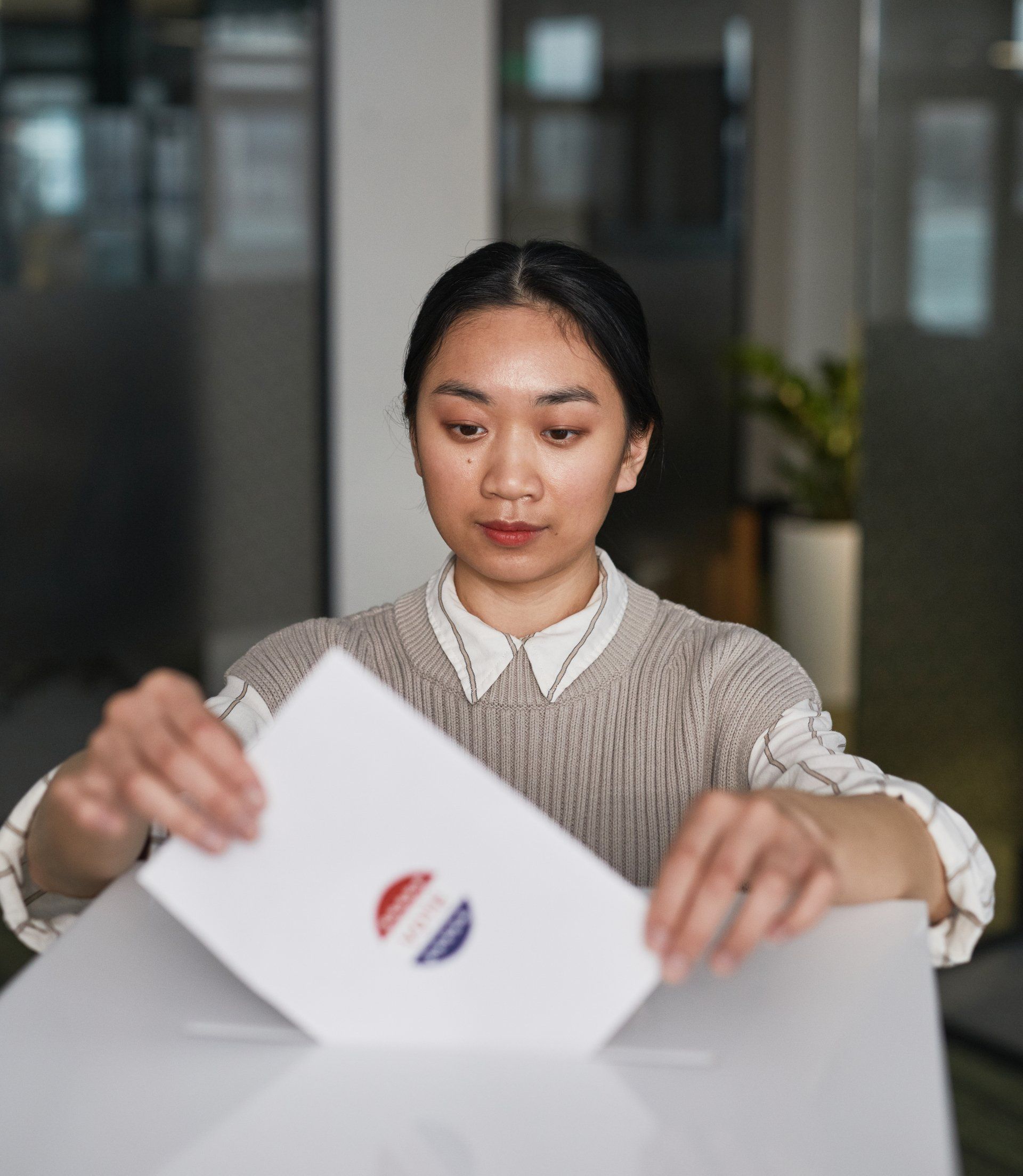 USCIS Updates Voter Registration Guidance For Naturalization Ceremonies