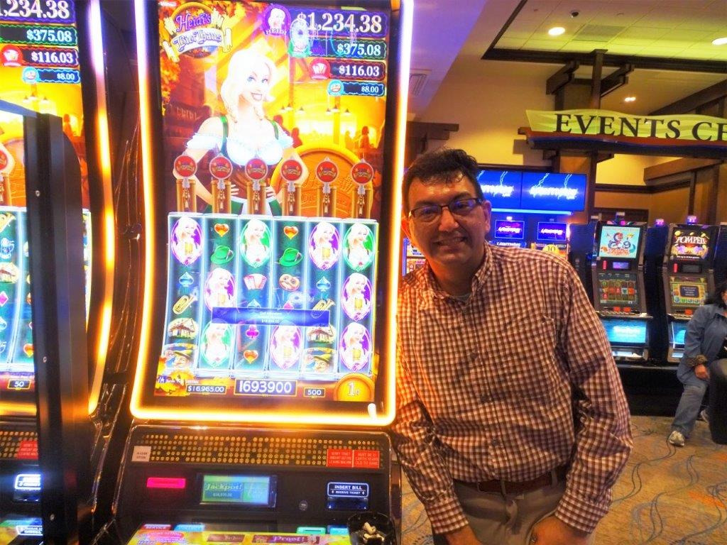 Winner's Circle | Three Rivers Casino Resort | Coos Bay & Florence, OR