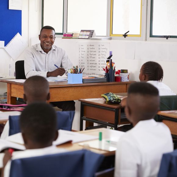 Mobile app to manage entry to schools, transport of learners and daily ...
