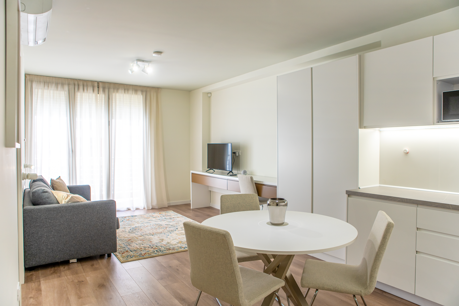 list of the rooms apartments in tirana