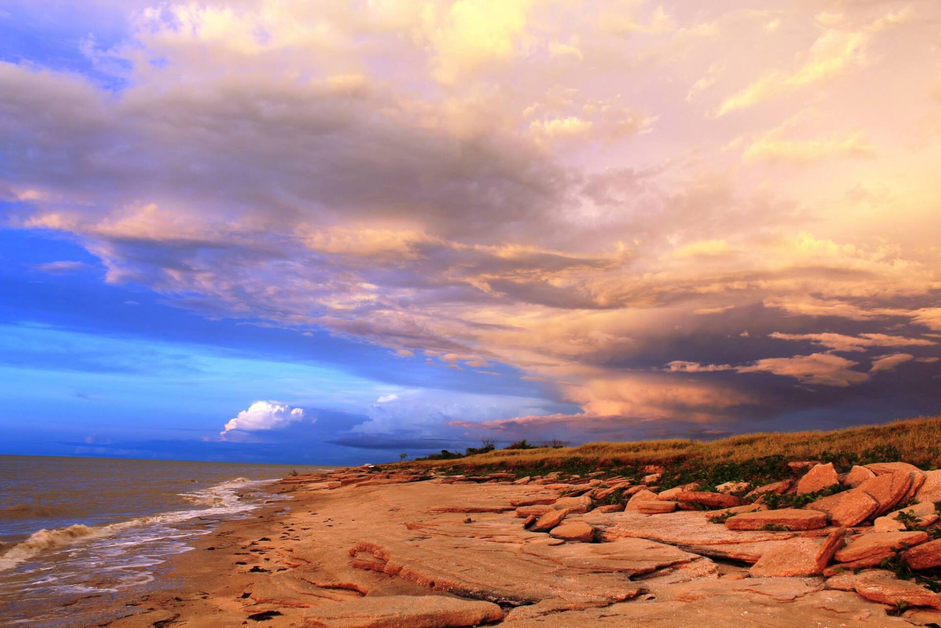 Karumba Point Holiday Tourist Park | Caravan Park in Karumba