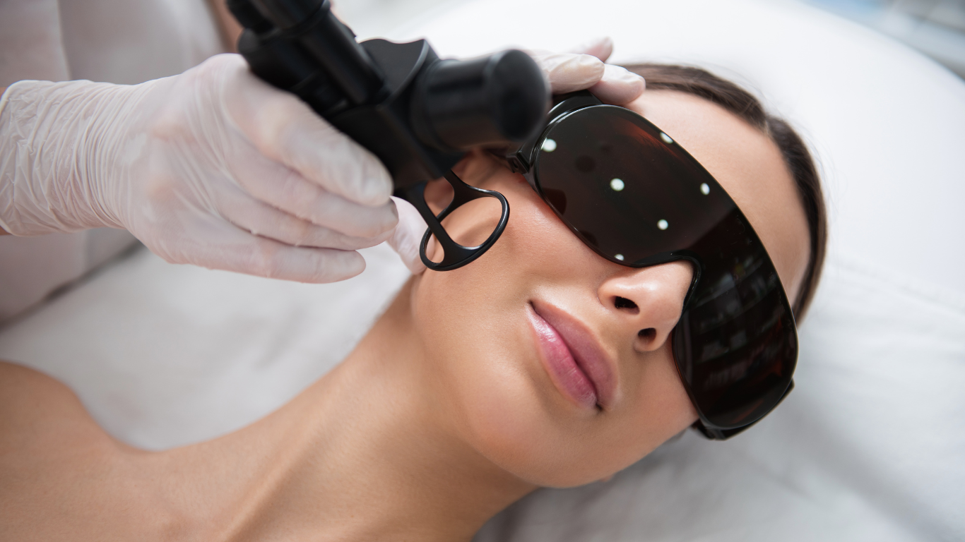Laser Rejuvenation vs. Chemical Peels: Comparing Benefits and Results