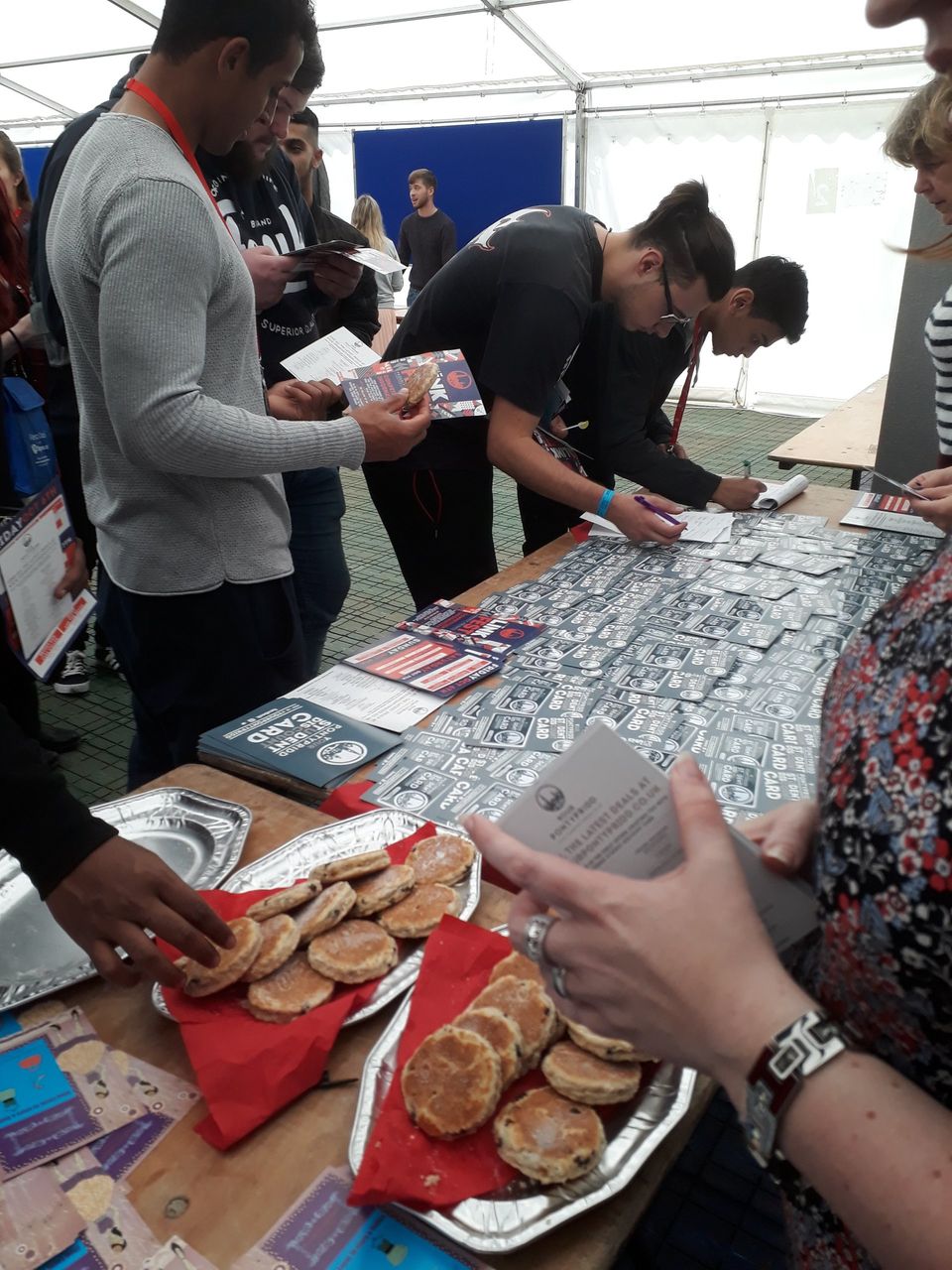 Hundreds attend Your Pontypridd BID Stall at Freshers Fayre