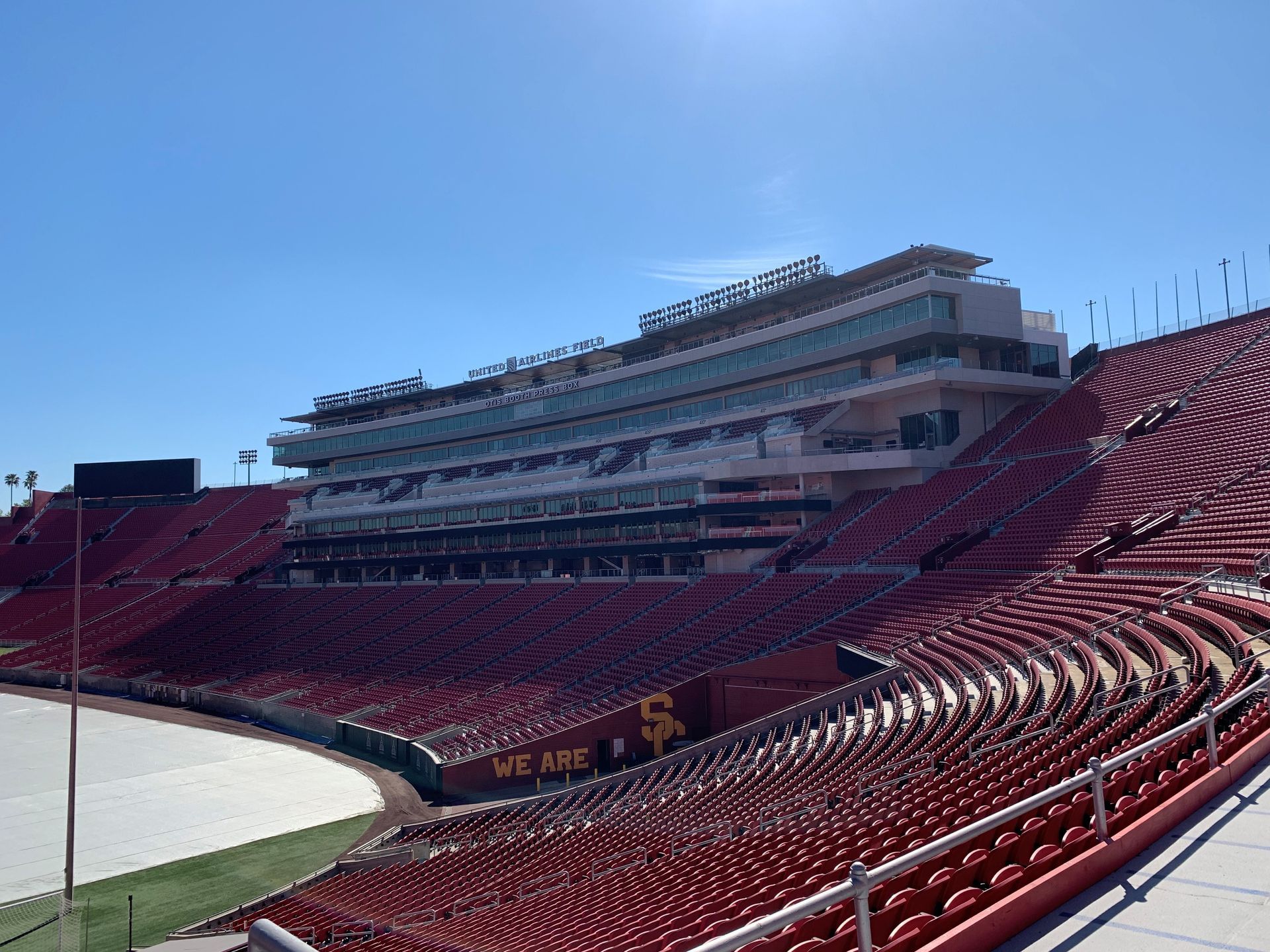 LA MEMORIAL COLISEUM RENOVATION
