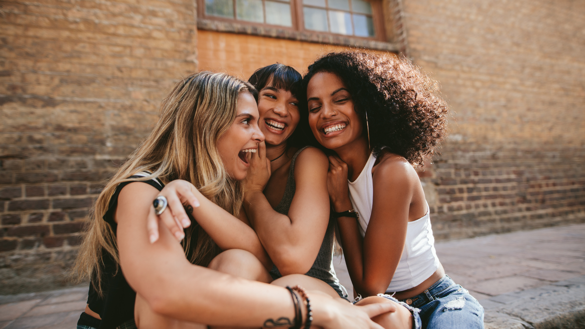 How to Meet Other Working Holidaymakers and Make Friends Quickly