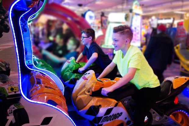 Arcade, Laser Tag, and More Family Fun | Lombard, IL