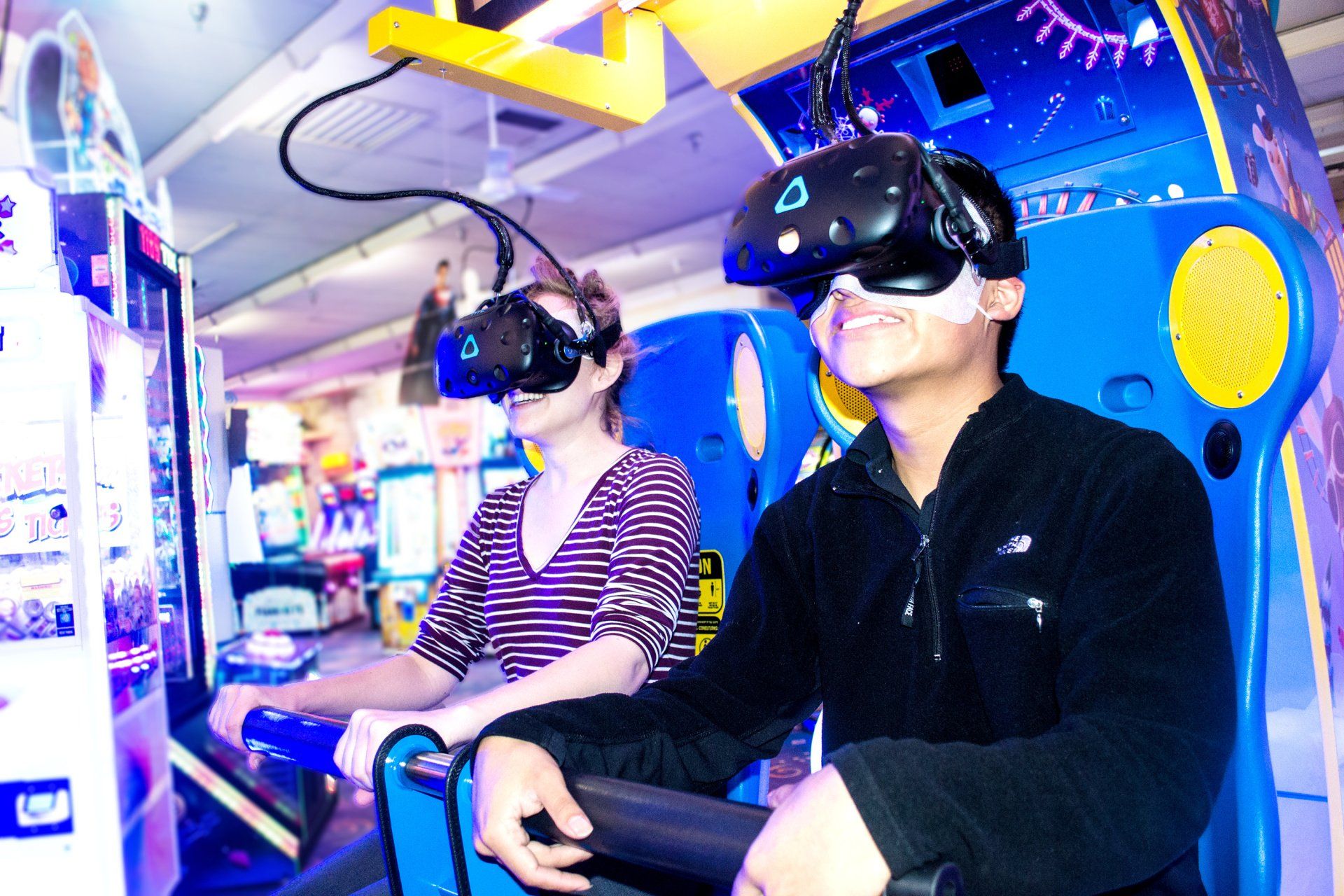 Arcade, Laser Tag, and More Family Fun | Lombard, IL