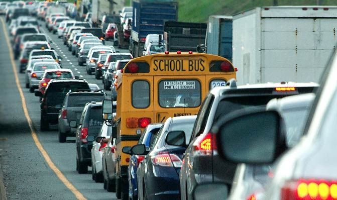 Driving in Heavy Traffic What Lane is Fastest