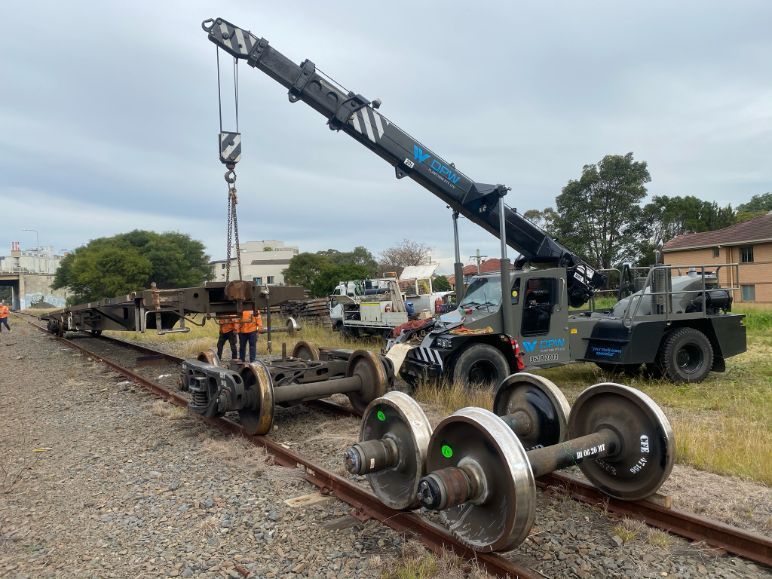Cranes for hire | Sydney