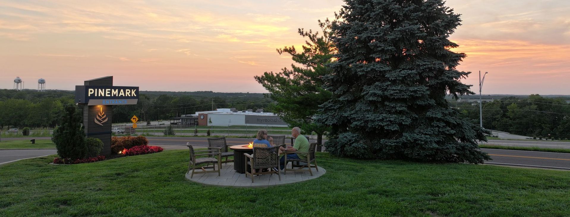 Dining | Pinemark Inn | St. Clair, Missouri