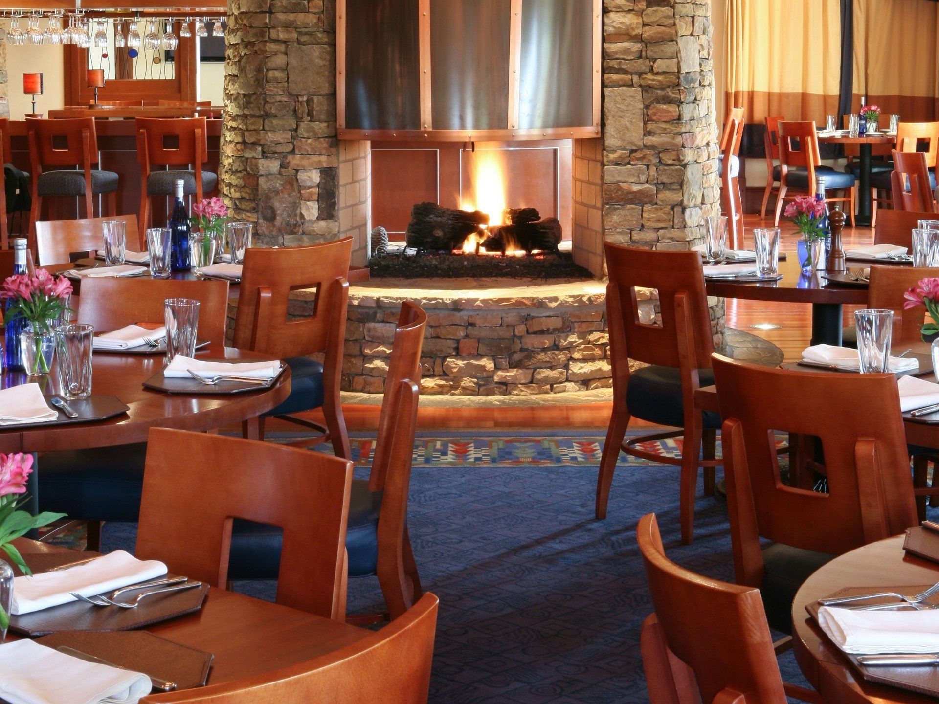 Waterfall Grille - Cateechee - Lake Hartwell Fine Dining and Bar