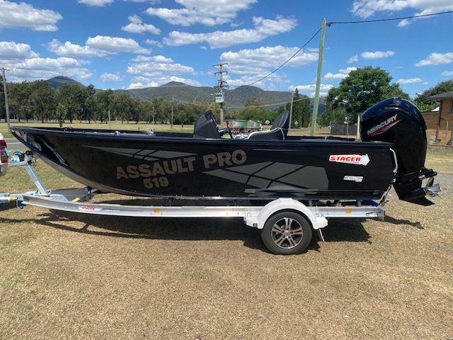 Stacer 469 Assault Pro