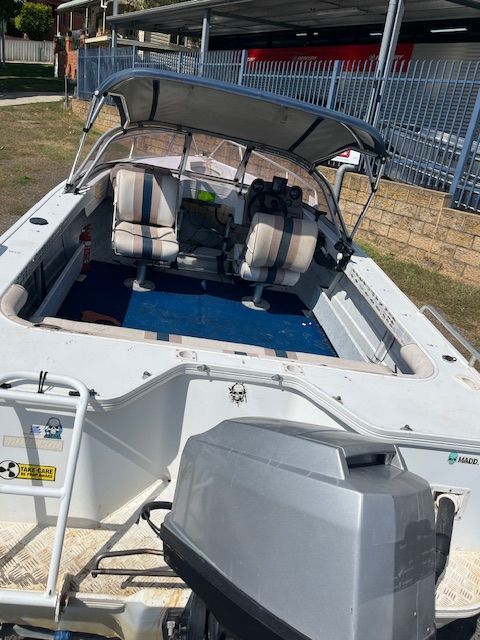 Second Hand Stacer 359 Proline