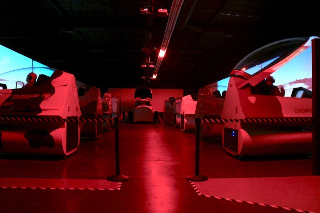 Flightdeck Flight SImulation Fighter Jet Experience | Rogue Racing ...