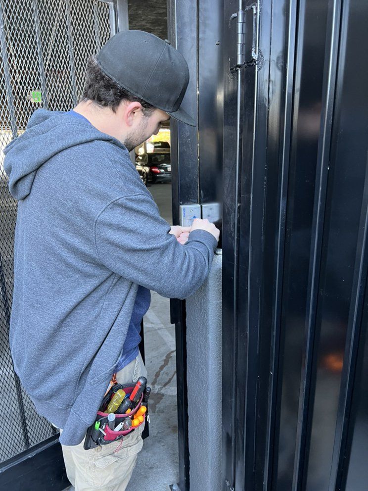 Bay Area Locksmith Experts | Modern Lock & Security