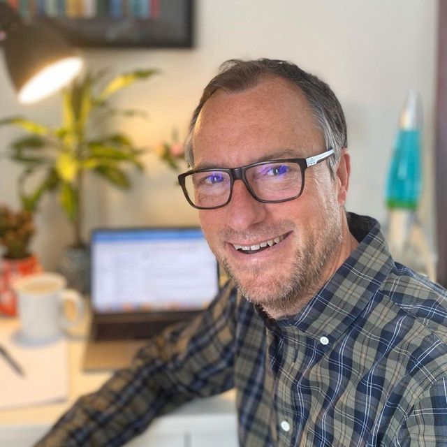 Julian Been's Instagram, Twitter & Facebook on IDCrawl