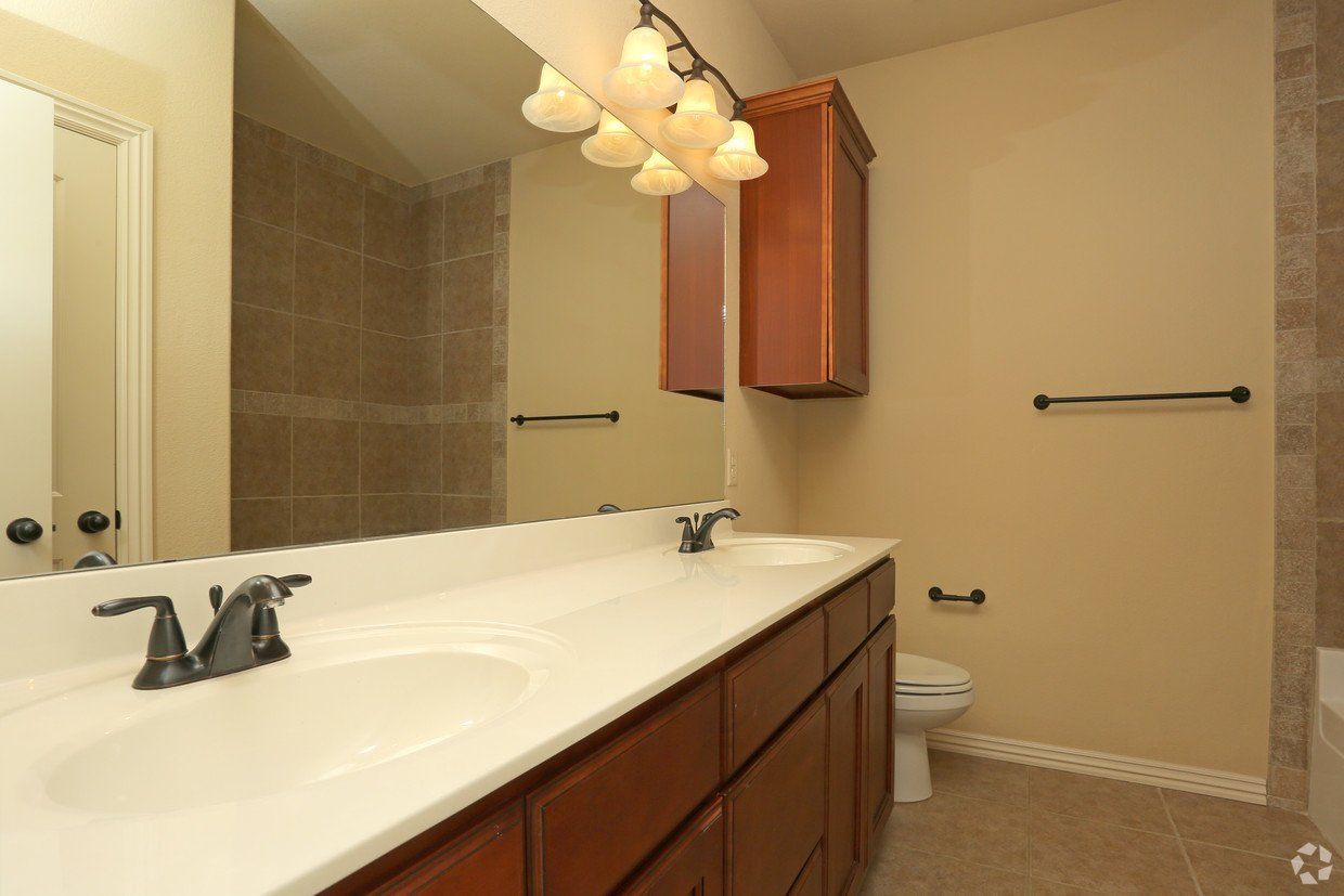 Best Student Property | The Row@Arkansas | Fayetteville