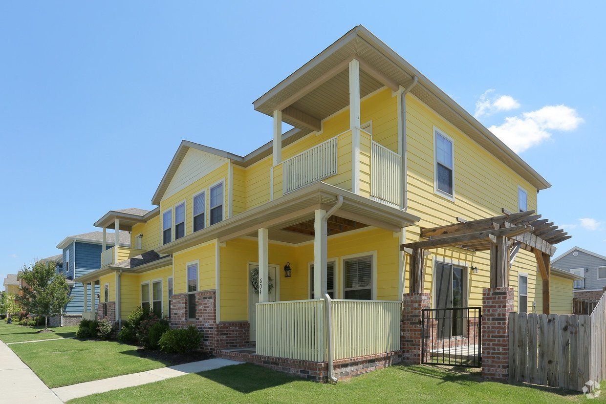 Best Student Property | The Row@Arkansas | Fayetteville